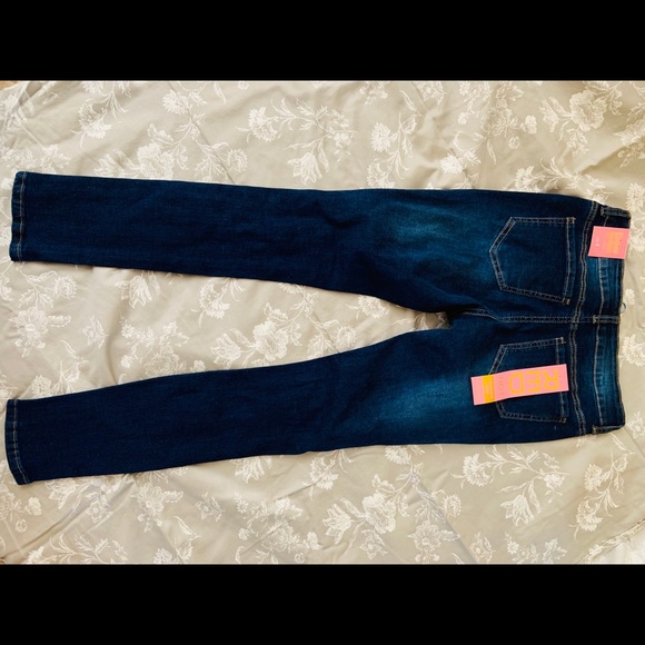 Emme Jordan | Jeans | Trendy Deep Blue Jeans With Ripped Pattern Size 5 ...